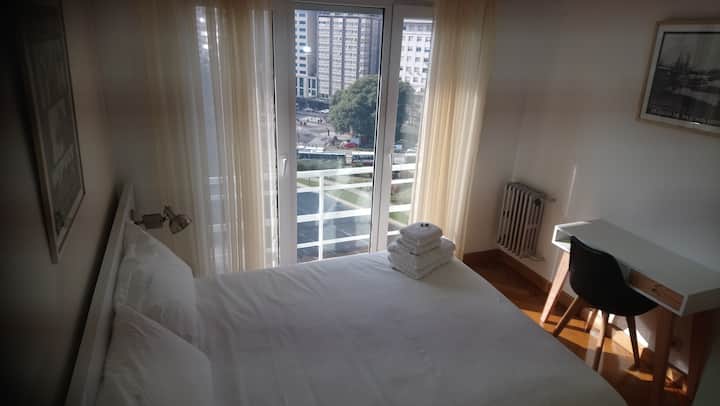 Bright And Cozy In Obelisk Buenos Aires. - Buenos Aires