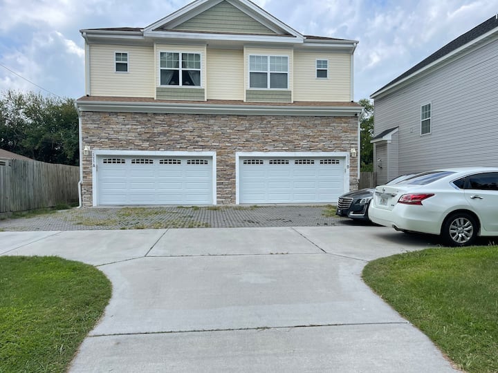 Beautiful & Modern Condo With Prime Location - Norfolk, VA