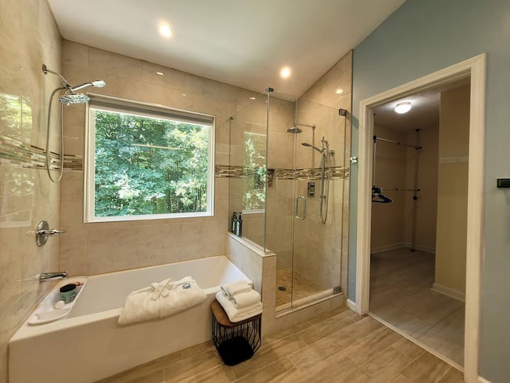 Master Suite, 5 Min From Ksu And Highways - Kennesaw, GA