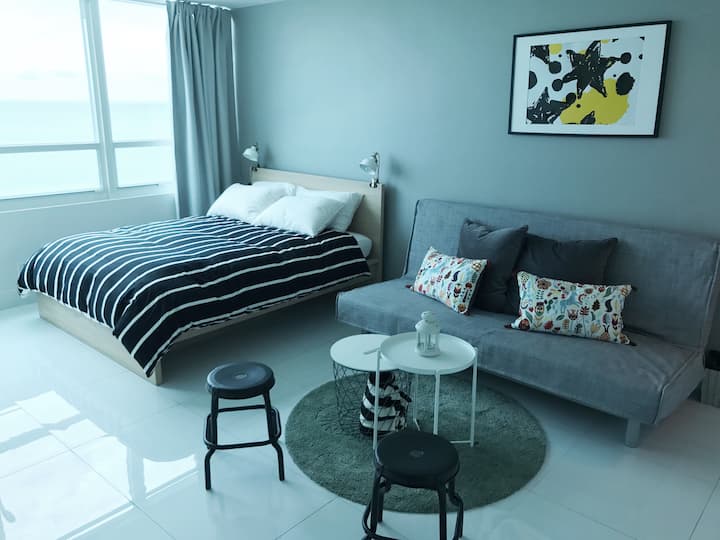 934 Studio W/ Ocean View. Kitchen And Parking - Miami Beach, FL