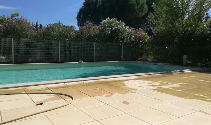 Appartement Dans Mas Avec Piscine - Orange