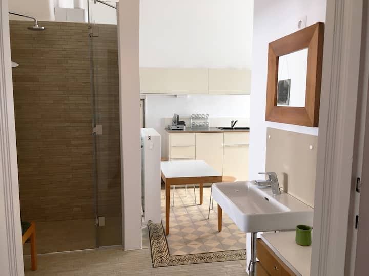 Charming Apartment In The Heart Of Neubau - Vienna