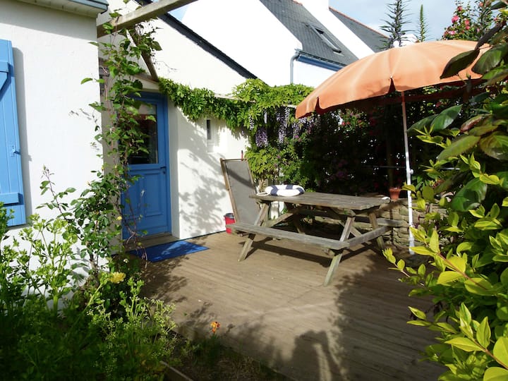. Petite Maison Calme, à Kerlivio - Groix