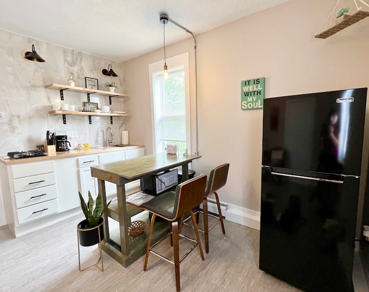 Cute Skylar: Valparaiso University Shortterm - Valparaiso, IN