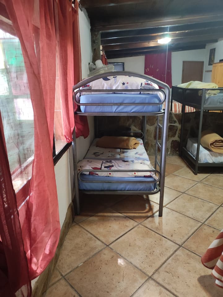 Stanza Privata Per 6 Persone - San Isidro, Alicante