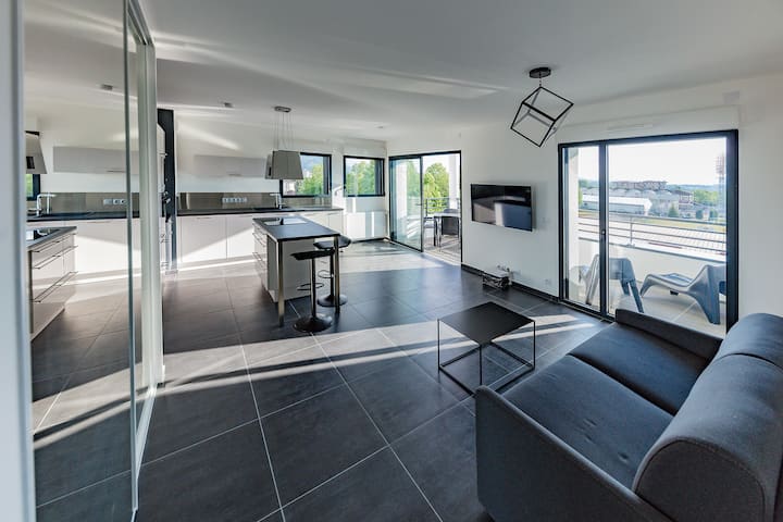 Belle Vue,au Calme 2 Pièces Neuf,parking Gratuit - Annecy