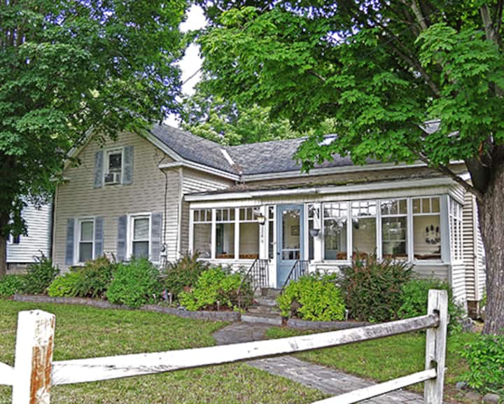 Fly Creek Country Home - Glimmerglass State Park, Cooperstown