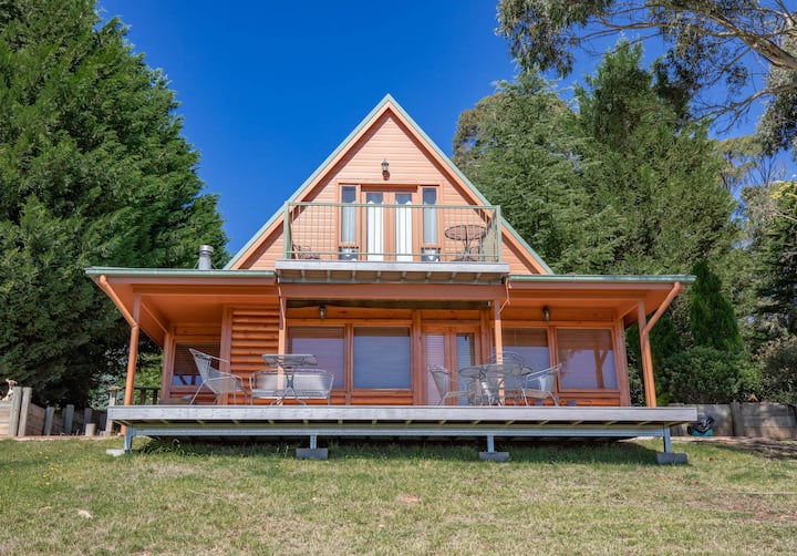 Waratah Cabin - Romantic & Spacious Loft - Oberon