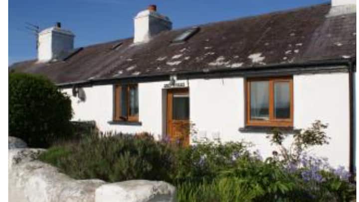 Welsh Cottage Close To The Sea - Rhosneigr
