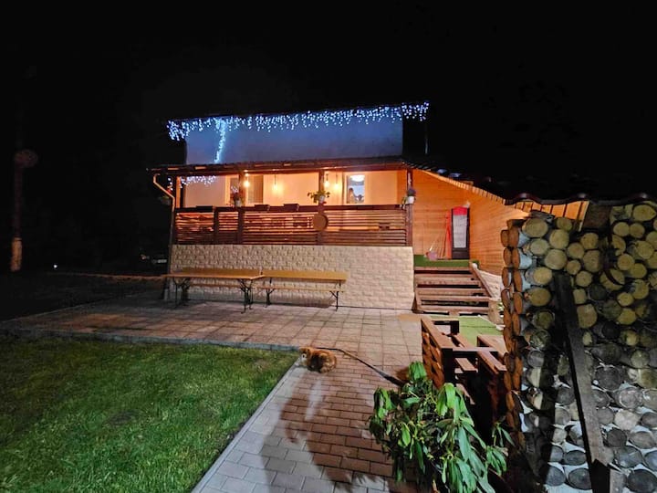 Cheerful 5 Bedrooms Cottage - Petroșani