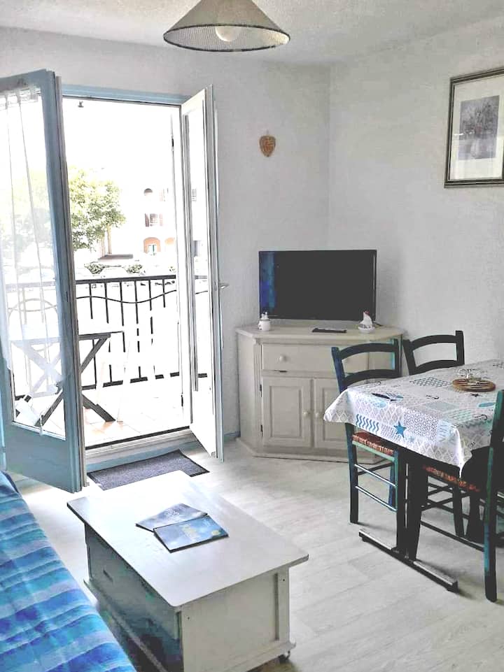 Studio Au Port Olona-  Les Sables-d'olonne
2 Pers - Olonne-sur-Mer