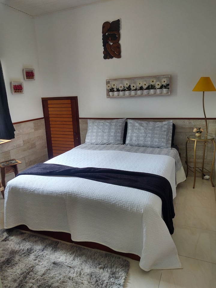 Apartamento Em Condomínio Com Piscina N°18 - Petrópolis