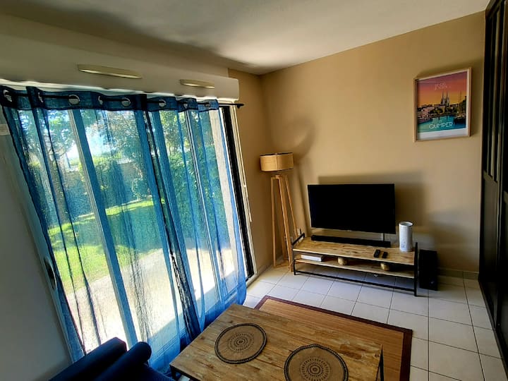 Studio Récent Quimper Sud Avec Parking Et Terrasse - Bretaña