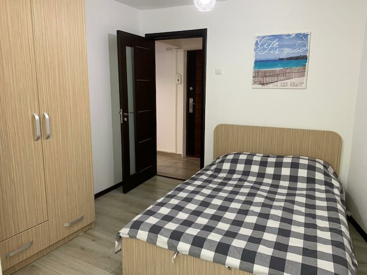 Sabrina Apartament 3 Camere La Intrare In Mamaia - Constanța