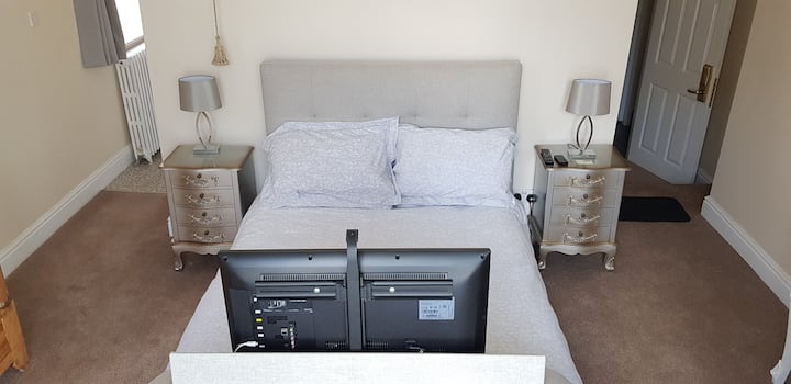 Deluxe Double Ensuite Room In The Heart Of Buxton. - 벅스턴