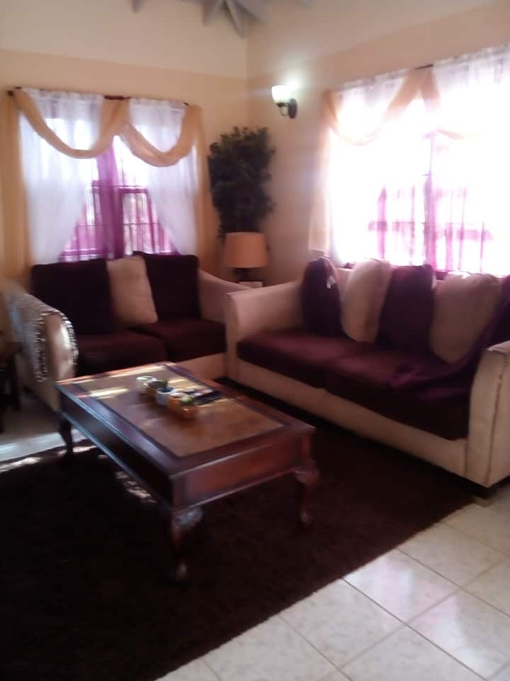 Tulip Lane Bungalow - Antigua and Barbuda