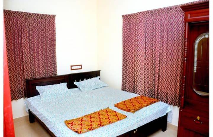 Grace Guest Homes - Deluxe Room - Thrissur