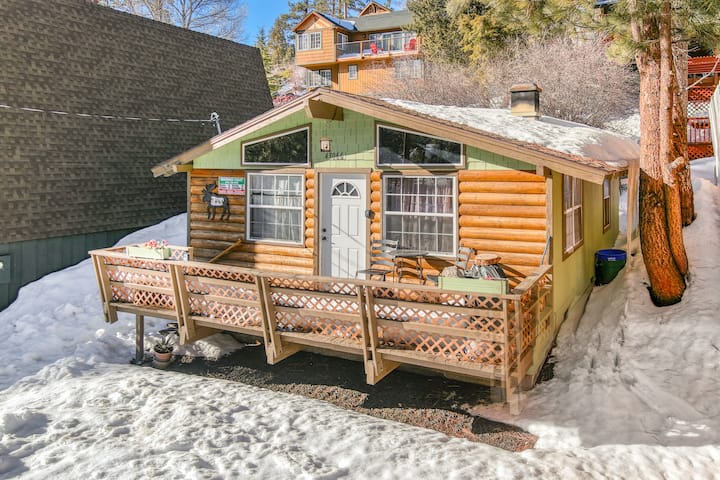 Cute Cozy Cabin- View Of The Slopes-pets Ok! - Big Bear Lake, CA