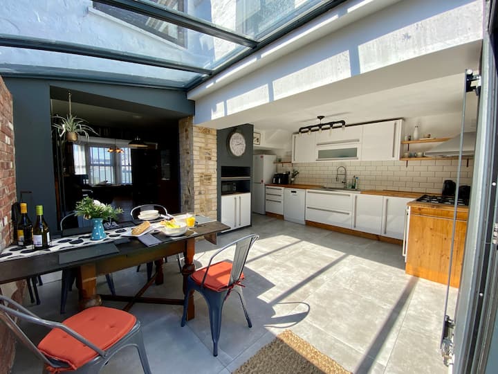 Cool House Close To The Coast, Newquay - Newquay