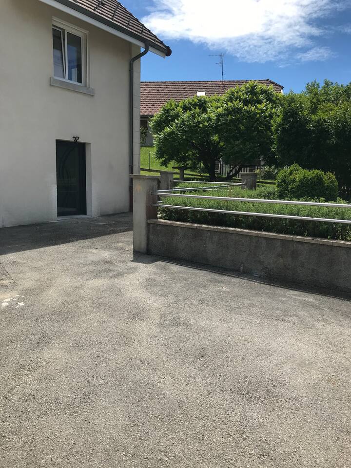Montlebon Studio Avec Petit Coin De Verdure - Morteau