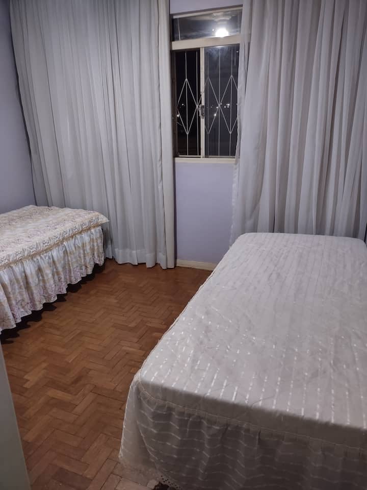 Apartamento Amplo No Centro Campo Grande - Campo Grande