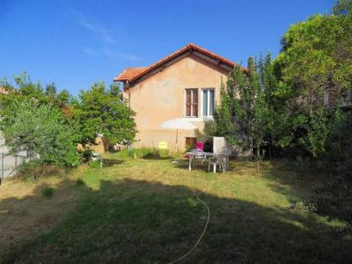 Villa Marguerite, Le Charme Du Rétro, Avec Jardin. - Manosque