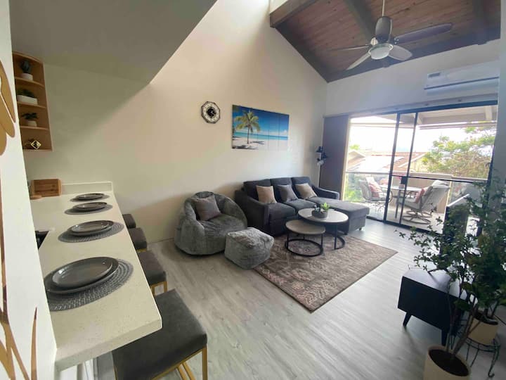 Lokahi Hale. Down Town, Newly Renovated Loft - Kailua-Kona, HI