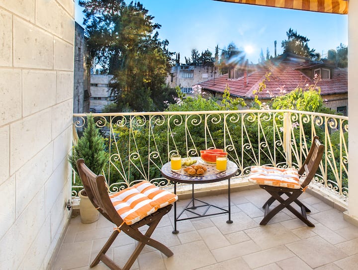 Fabulous Apartment In Fantastic Location! Shelter - Jerusalem