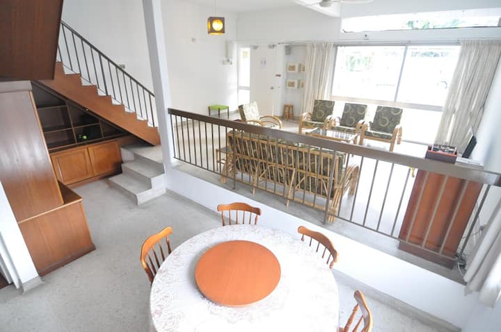 Pj Ss2 14pax 5 Rooms Air Cond, Tv, Astro, Wifi - Kota Damansara