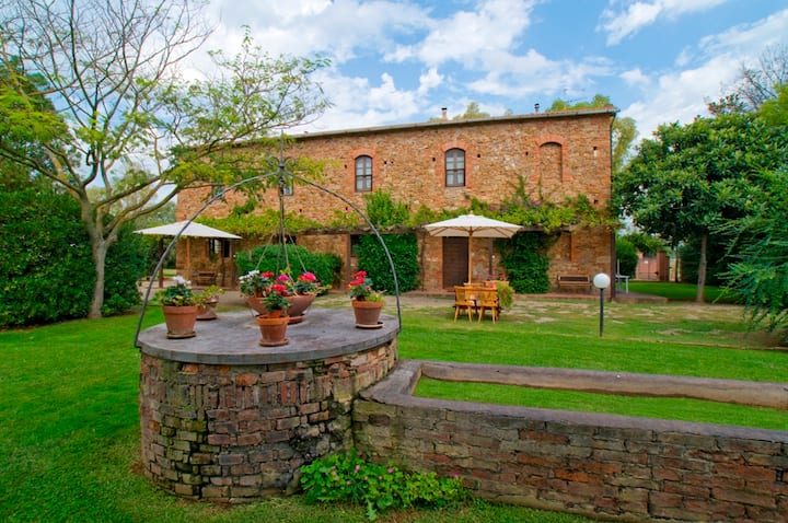 Casale Per 18 +2, Piscina, 3 Km Mare Follonica - Follonica