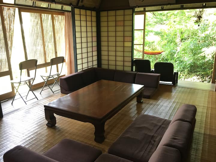 出雲里山リトリートの宿 民泊 須賀茶論 
古民家リラクゼーション 須賀サロン - 마쓰에시
