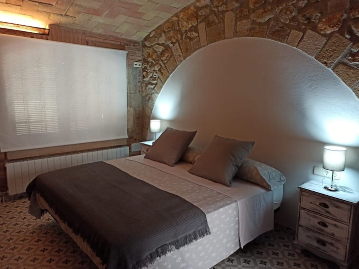 Habitación Rústica Bóveda Catalana Costa Brava - 吉諾納