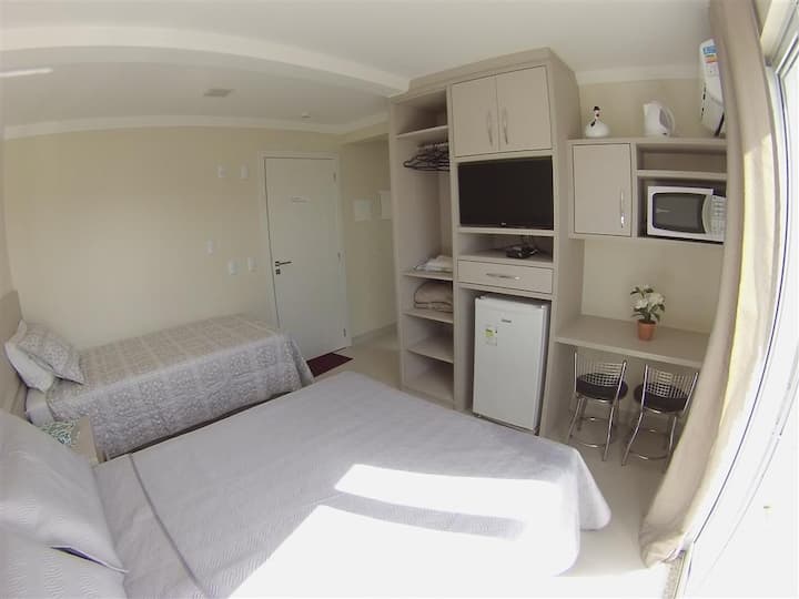 Suíte Para 3 Pessoas, A 50m Da Praia De Bombinhas - Bombinhas