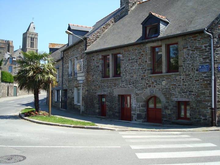 Studio De Caractère Meublé - Dol-de-Bretagne
