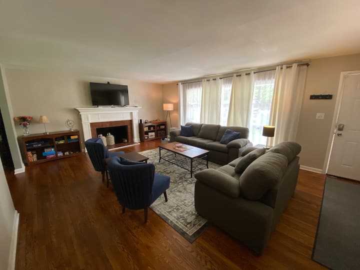 Quiet City Home, 7-8 Min To Downtown Knox - Knoxville, TN