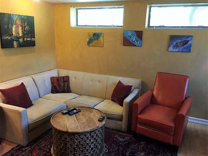 Private, Quiet Ballard Haven-dog Friendly!!! - Seattle, WA