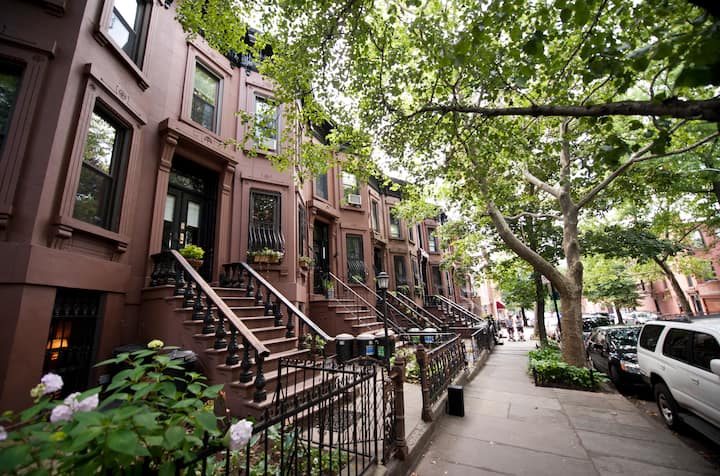 Beautiful, Spacious 4 Br Brooklyn Brownstone - Brooklyn, NY