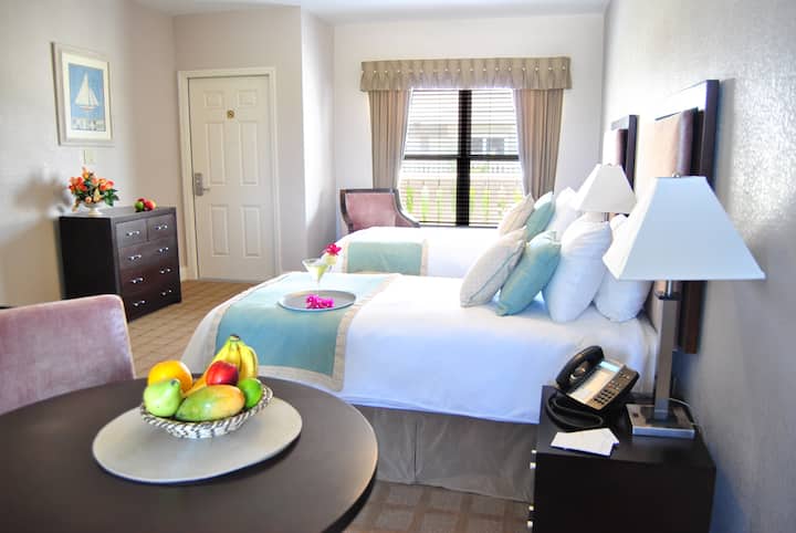 The Alexander #114 - Double Twin Suite - Cayman Islands