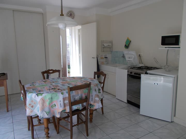 Appartement Sur Les Hauteurs De Brive - ibis budget Brive La Gaillarde