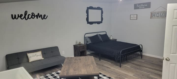 A Loft Apartment Perfect For An Overnight Stay. - Amarillo, TX