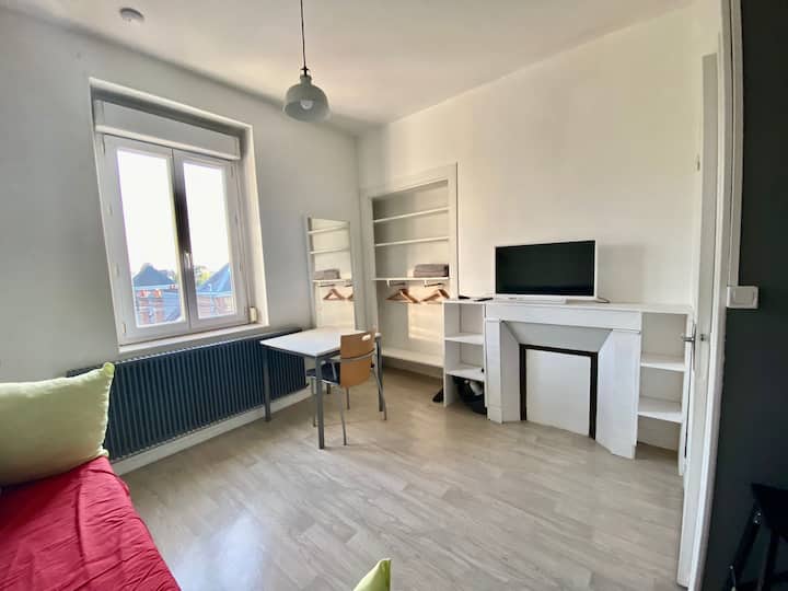 Petit Studio Confortable Pour Deux Personnes - Mont-Saint-Aignan