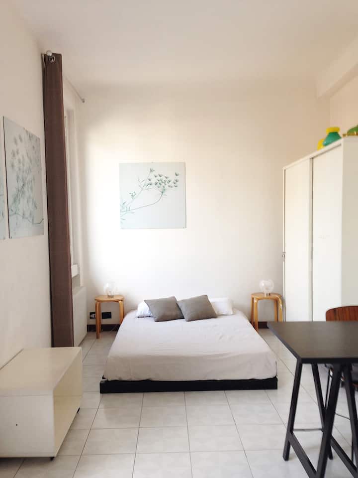 Private Room With Access To Big Terrace - Milão