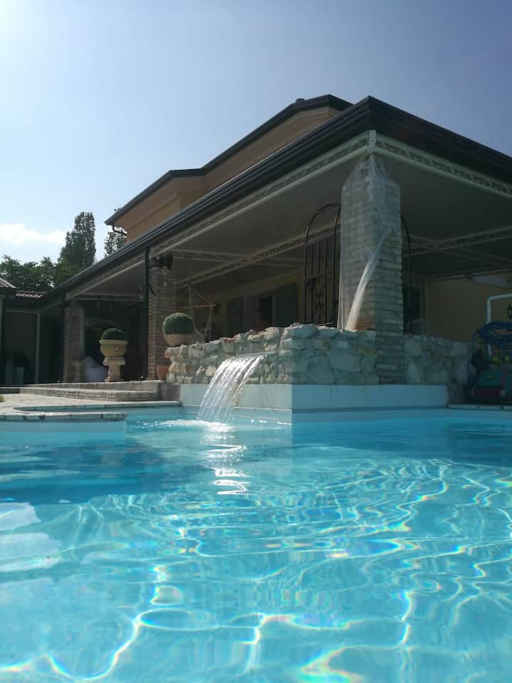 Tranquilla Camera Con Ingresso Indipendente - Santarcangelo di Romagna