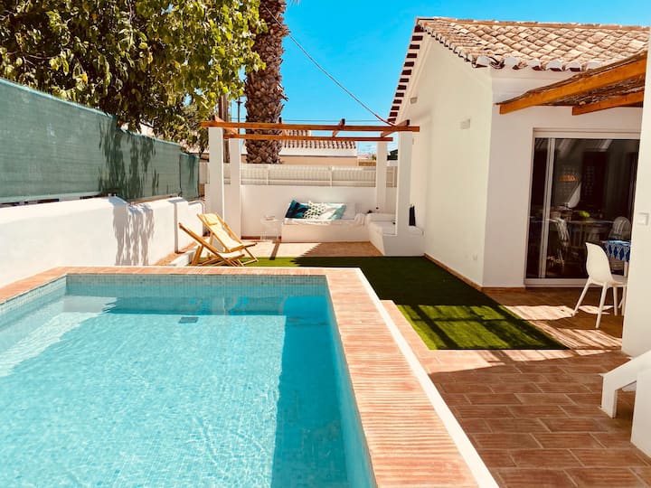 Moradia / 4 Quartos Com Piscina Em Santa Luzia - Tavira