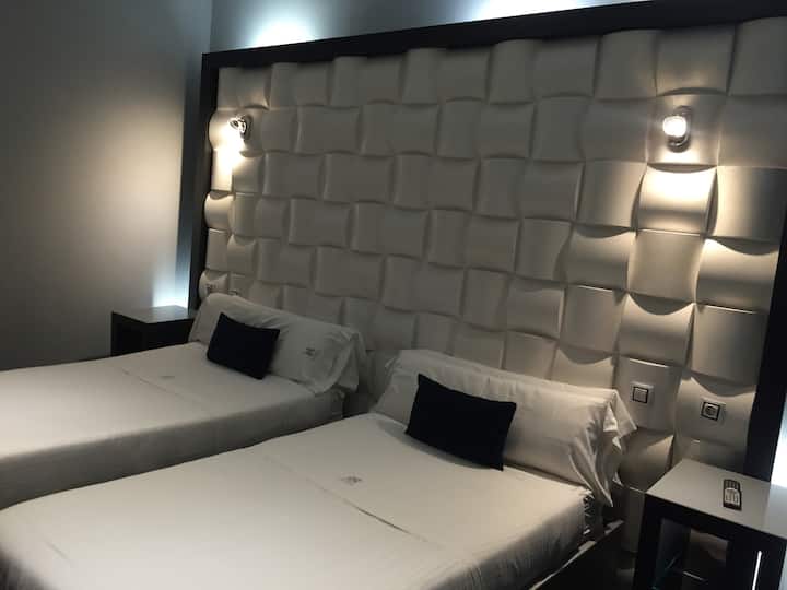 Twin Comfortable Room Barcelona Center - Barcelona