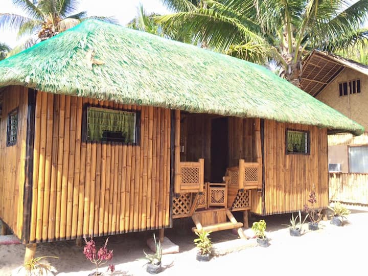 Cottage With Loft By The Beach - El Nido