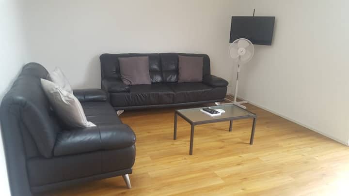 Luxury Apartment Betw. Lake & Mountains-penthouse - Brienz