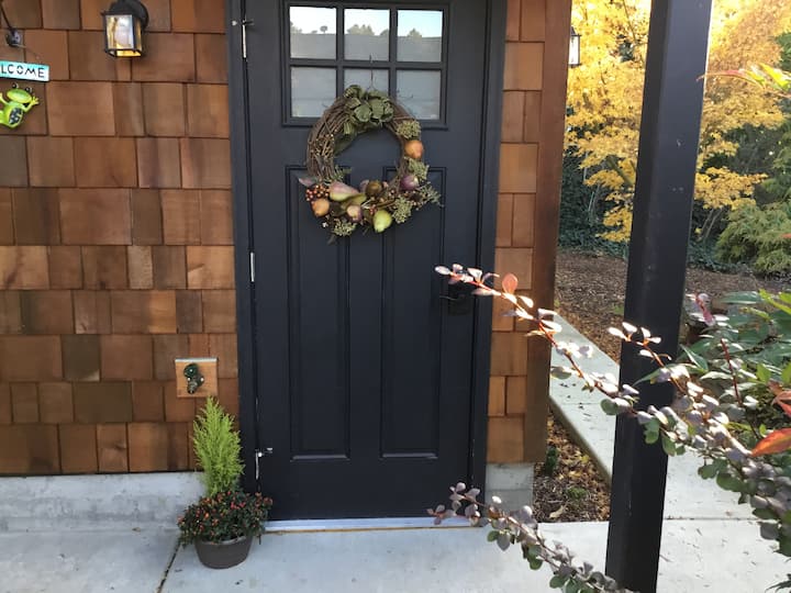 Quiet Sw Portland Studio With Hot Tub - Beaverton, OR