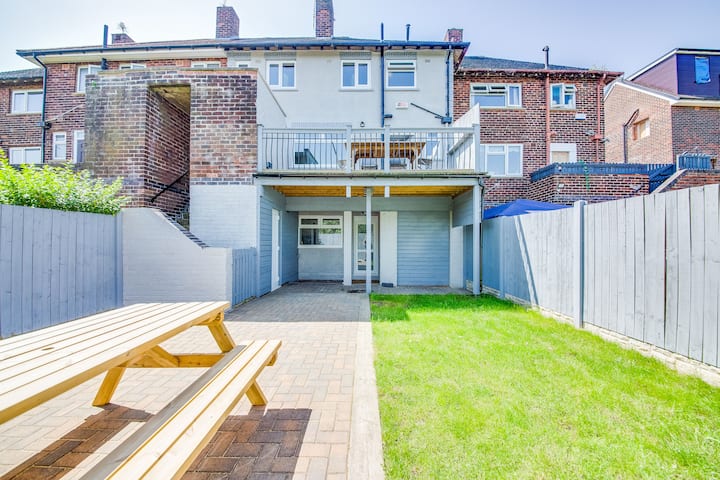 ★Beautiful Harborough Avenue 6 Bed House★ - ロザラム