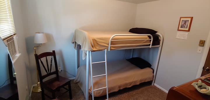 Bedrooms-great Location - Idaho Falls, ID